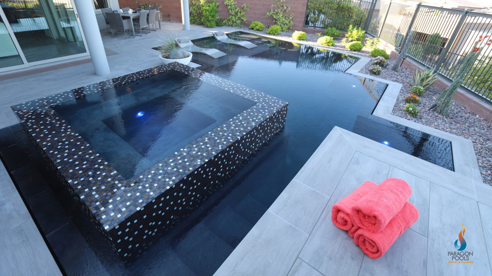 20 Pool Designs Under 600 sq ft - Pool - Las Vegas - by Paragon Pools ...