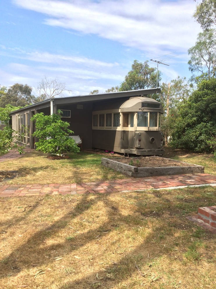 Melbourne Tram - in my yard! | Houzz AU