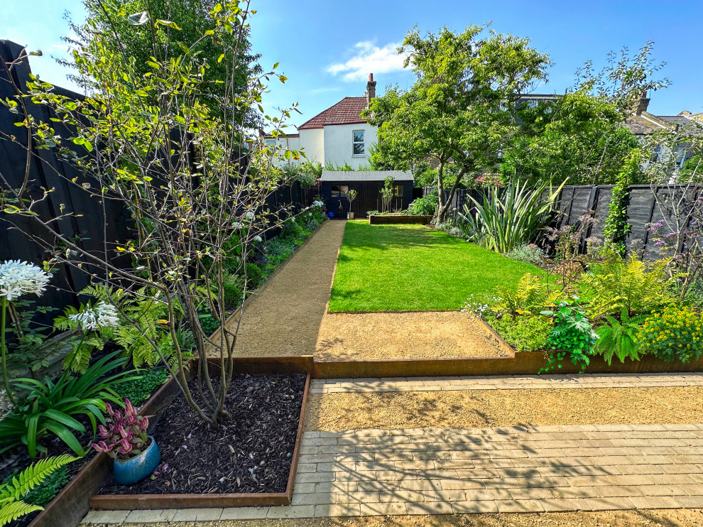 Minimalistic Front & Back Garden Design & Installation - Garden - Kent ...