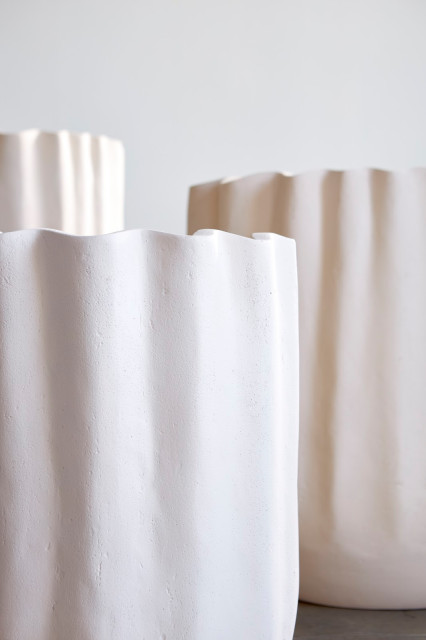 Tulip Flower Planter, Slim Tall, 19x19x28"h - Transitional - Outdoor ...