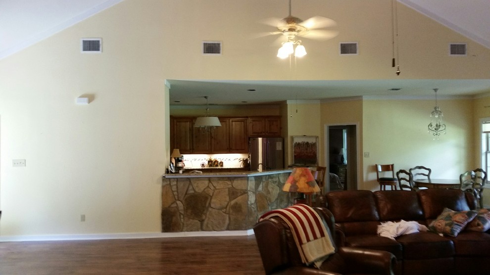 What colors in place of gross red and how do you deco such huge walls?