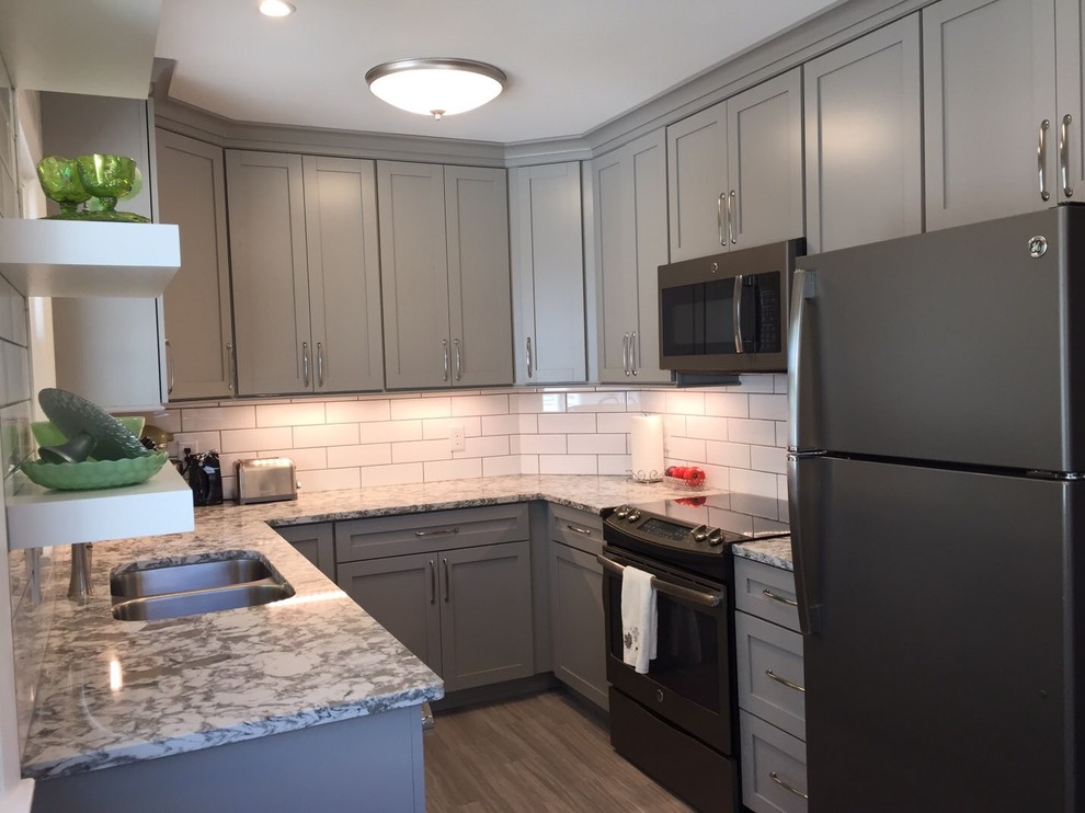 Diamond Prelude Kitchen - Midcentury - Kitchen - Wichita - by Kelli ...