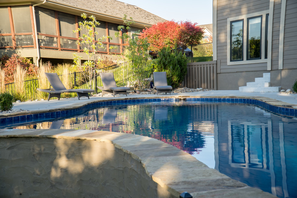 Elegant Freeform gunite pool in Lenexa, KS - Modern - Pool - Kansas ...