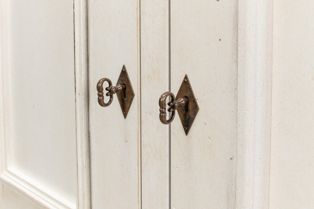 Louis Xvi 3 Door Buffet For Dining Room White With Gray Quartz ...