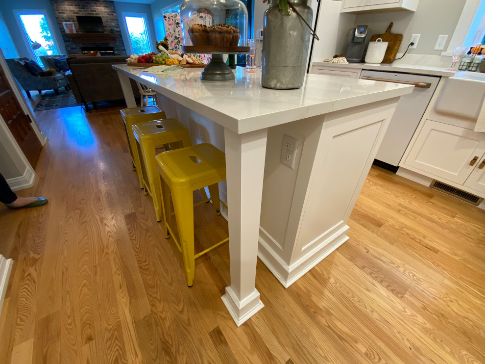 Custom Kitchen - Traditional - Kitchen - Milwaukee - by INDECO Interior ...