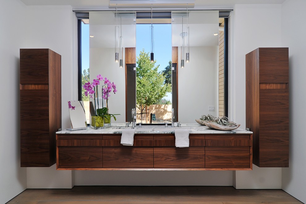 HIDDEN HILL--Ultra Modern New Build with Contemporary/Modern Interior ...