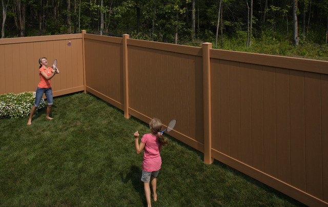 Bufftech Certagrain Chesterfield Autumn Brown Vinyl Privacy Fence ...