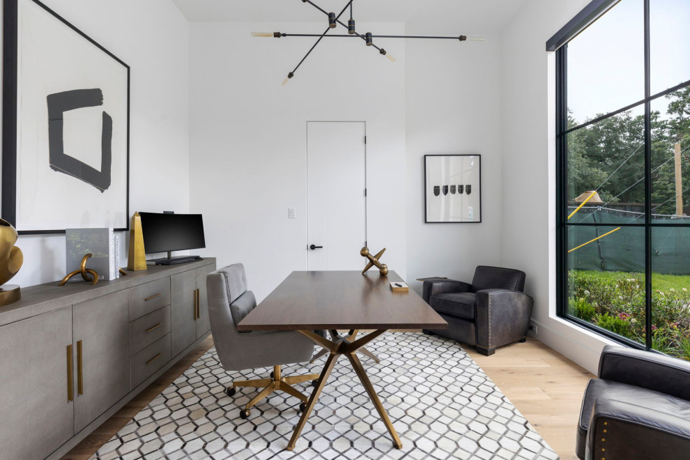 Modern Home on Championship Golf Course - Modern - Home Office ...