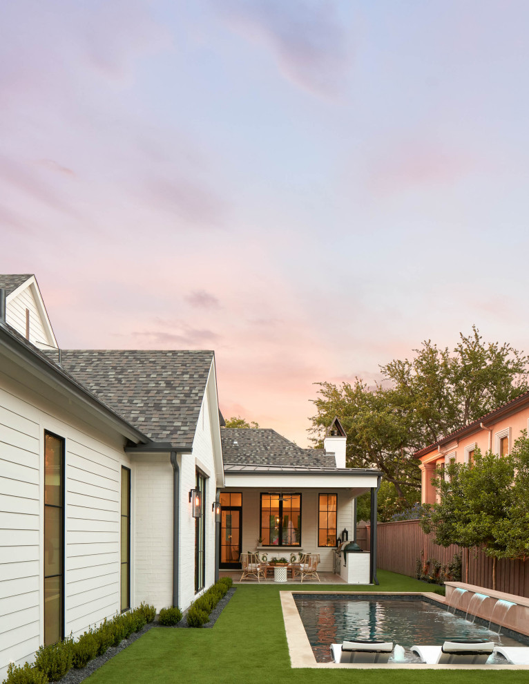 Transitional Cottage - Transitional - Dallas - by Tanner Homes | Houzz