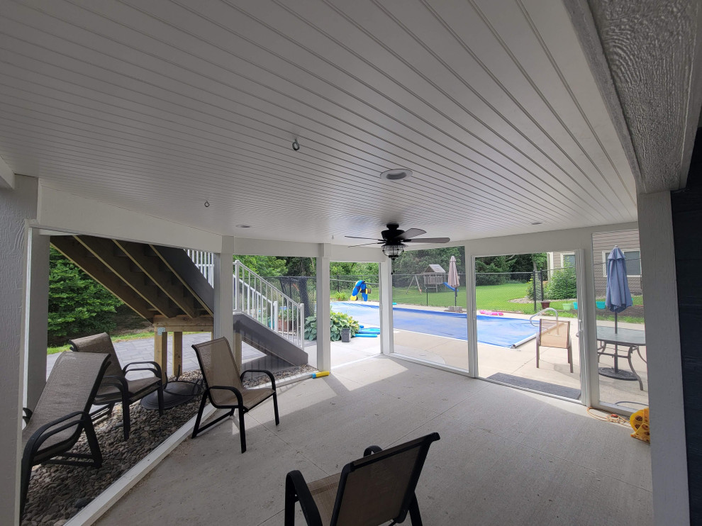 Screen Under Deck with Phantom Sliding - Modern - Deck - Other - by ...