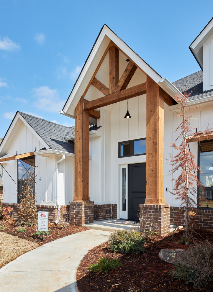 303 Bulverde - Farmhouse - Exterior - Oklahoma City - by Landmark Fine ...