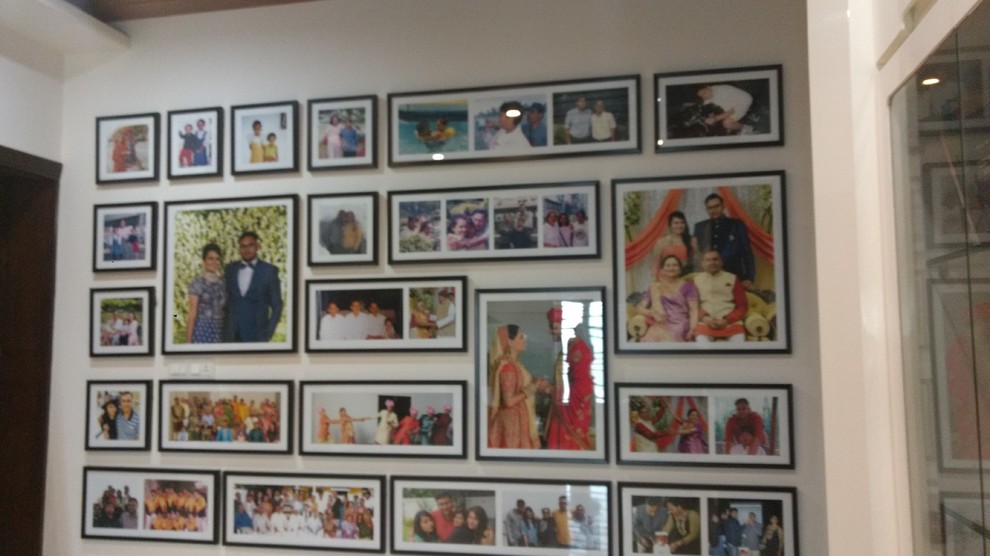 How to Design a Family Photo Wall