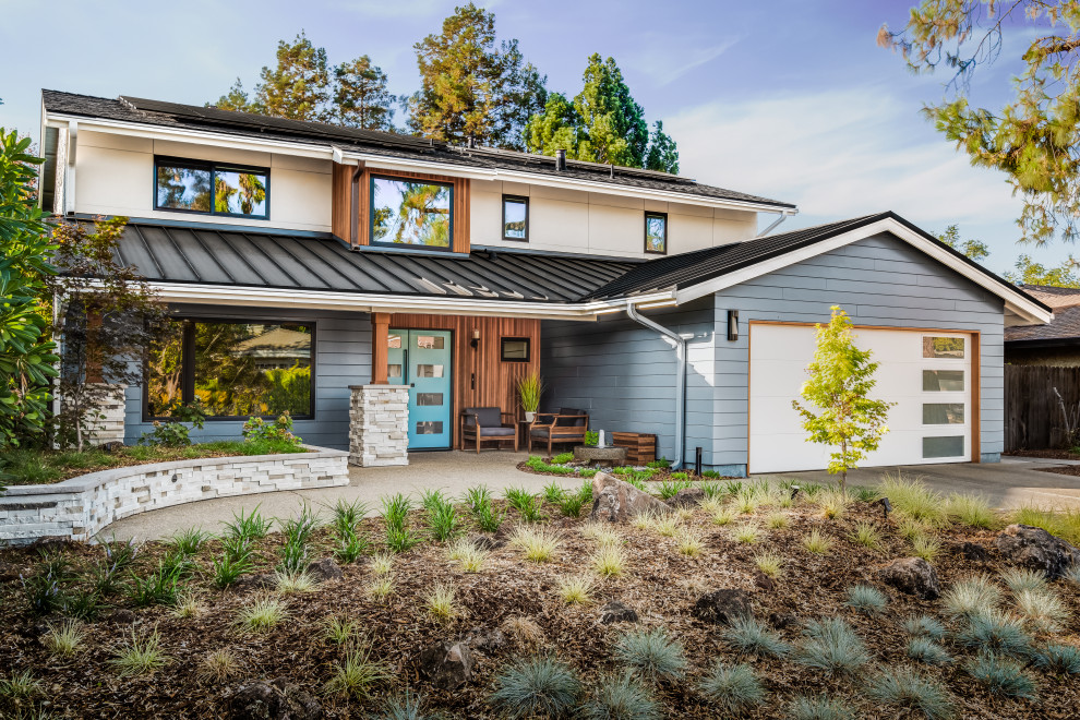Two Story Contemporary Facade with Metal Standing Seam Roof - House ...