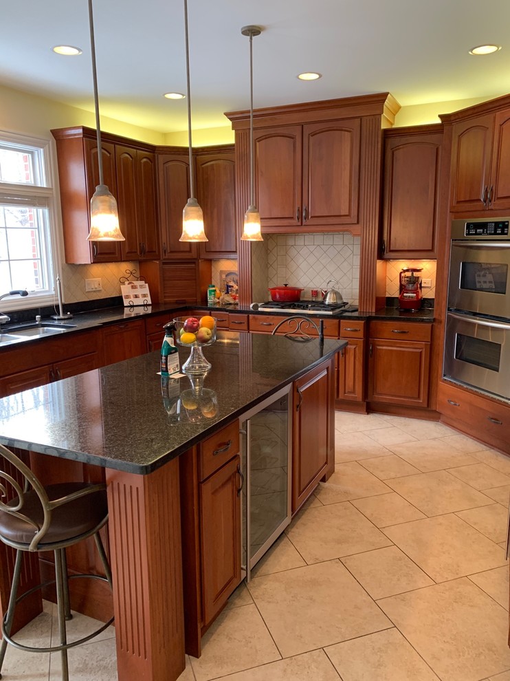 Help! Where to start with warm, traditional kitchen??