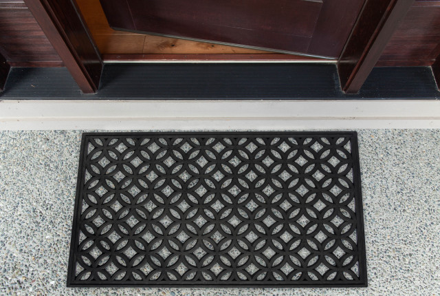 DII 30x18" Modern Style Recycled Rubber Lattice Doormat in Black ...