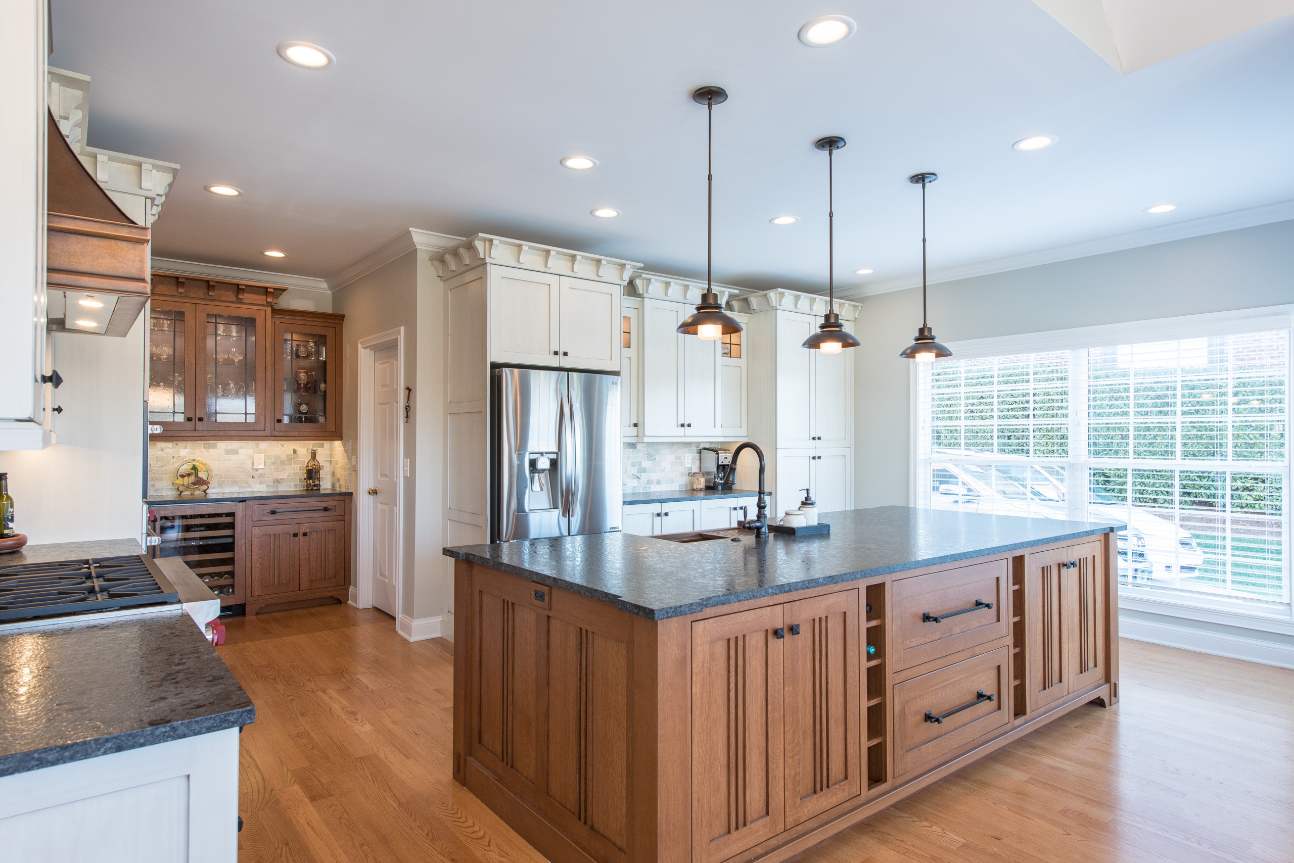 Craftsman Style Kitchen Cabinets White