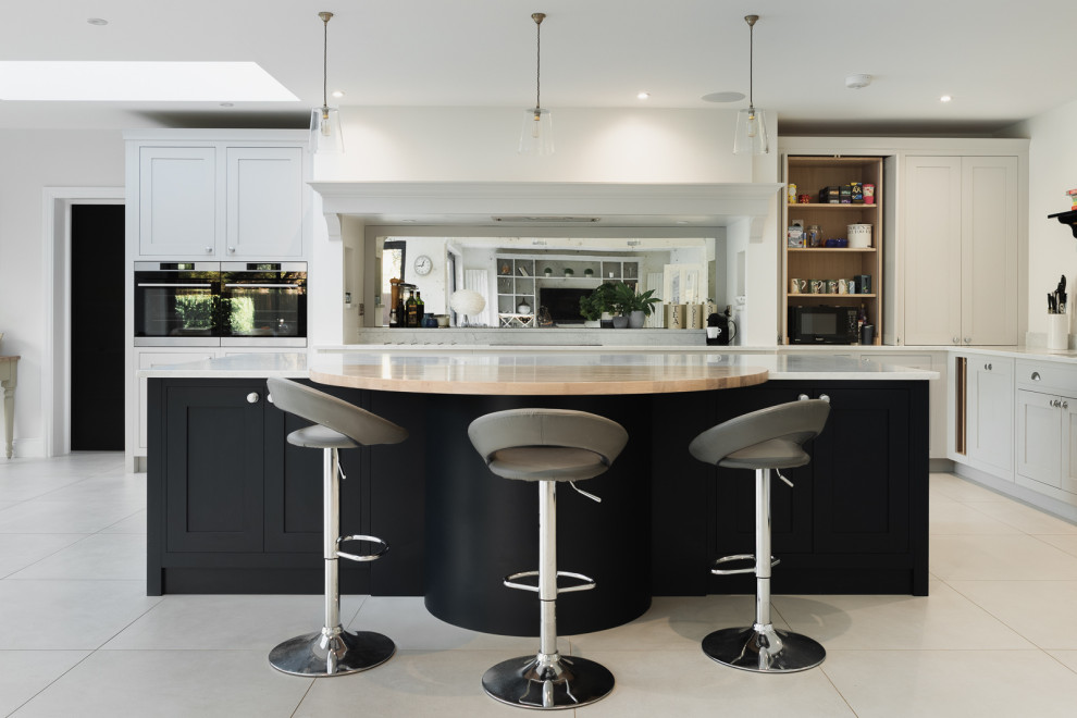 No. 49 - Kitchen - Hertfordshire - by Cloisters Design Ltd | Houzz