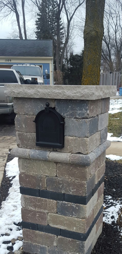 Mailboxes - Modern - Chicago - by Fox Valley Hardscapes | Houzz