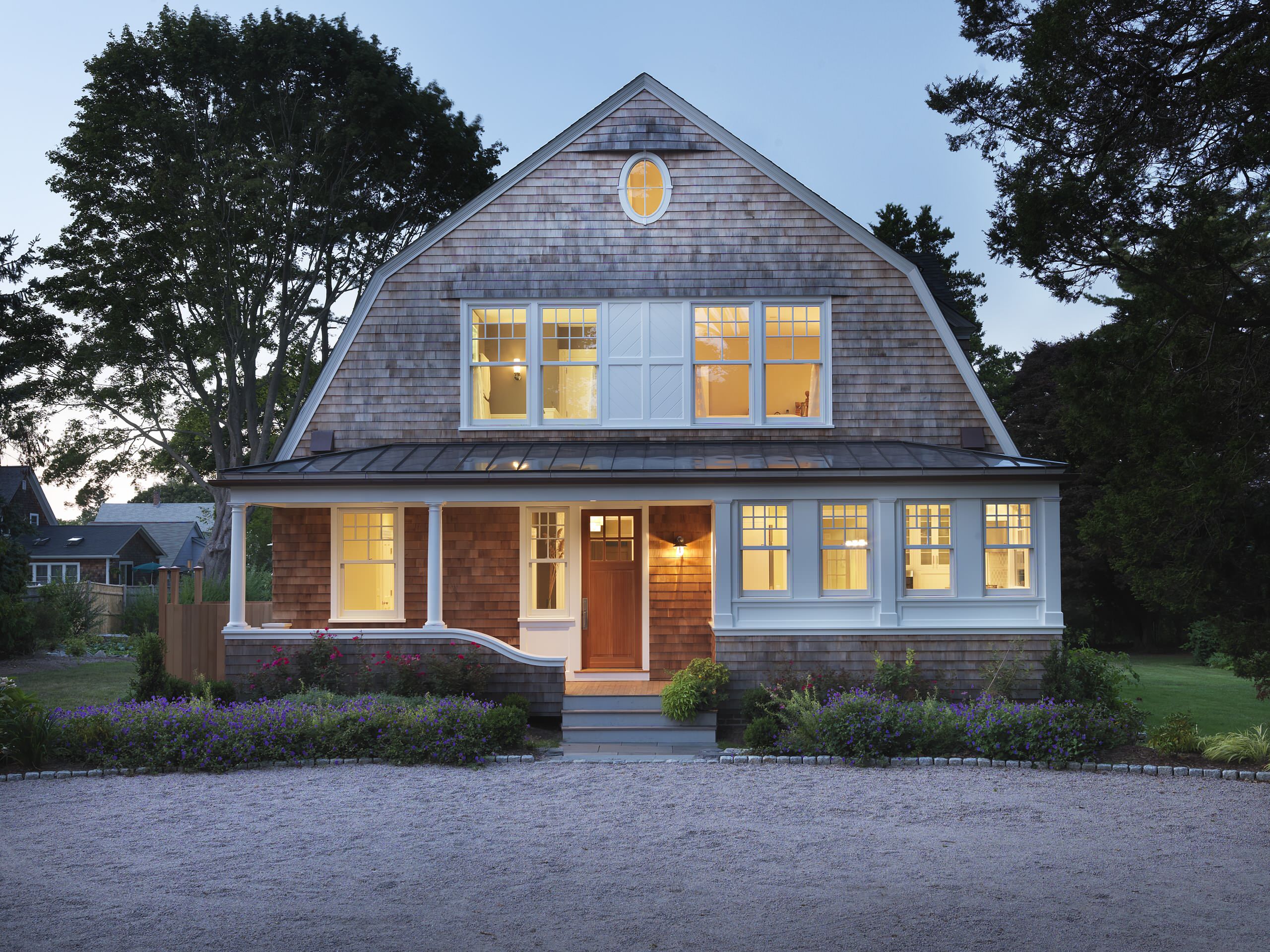 Roots of Style: Dutch Colonial Homes Settle on the Gambrel Roof