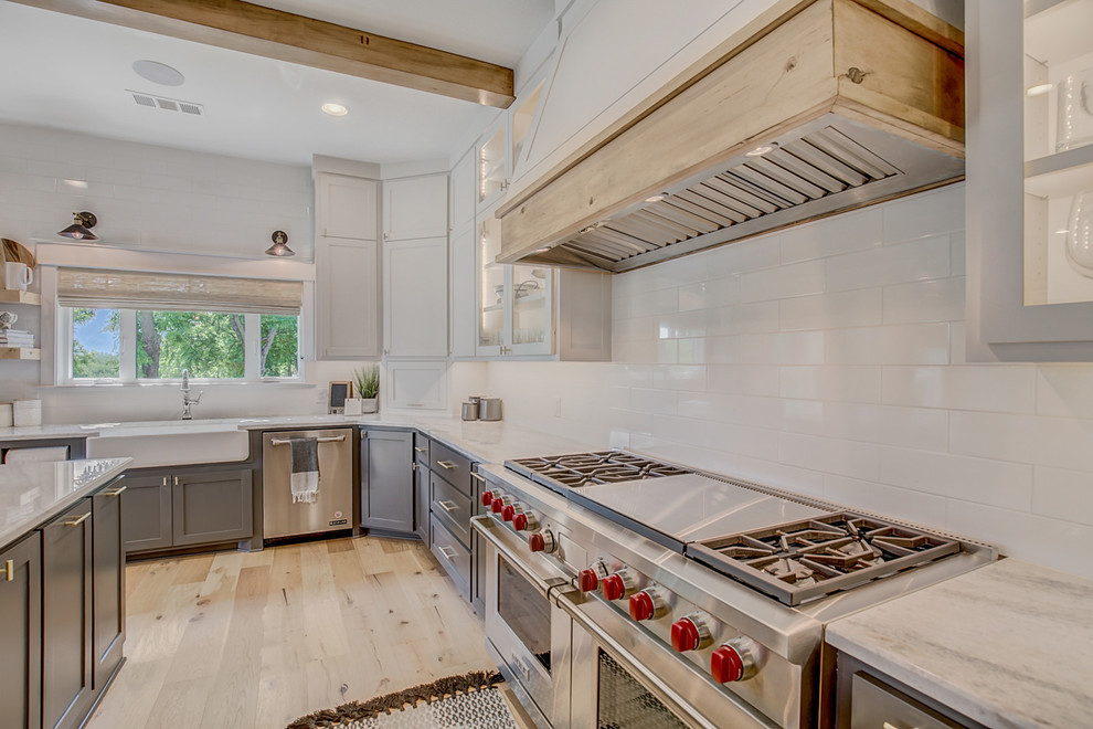 Modern Farmhouse Whole Home Remodel - Country - Kitchen - Dallas - by B ...