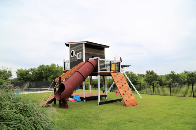 Modern Custom Playsets - Modern - Dallas - by Backyard Fun Factory ...