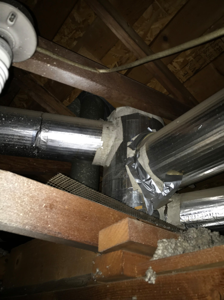Asbestos paper on the ducts?