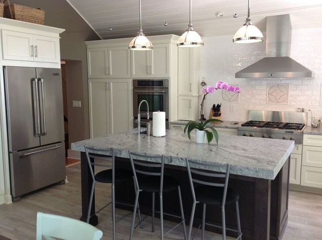 Silver Cloud Kitchen (Viscount White granite) - Cocina - Nueva York ...