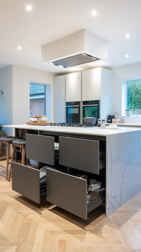 Rotpunkt Lava and Stone HPL XT - Modern - Kitchen - Berkshire - by Zara ...