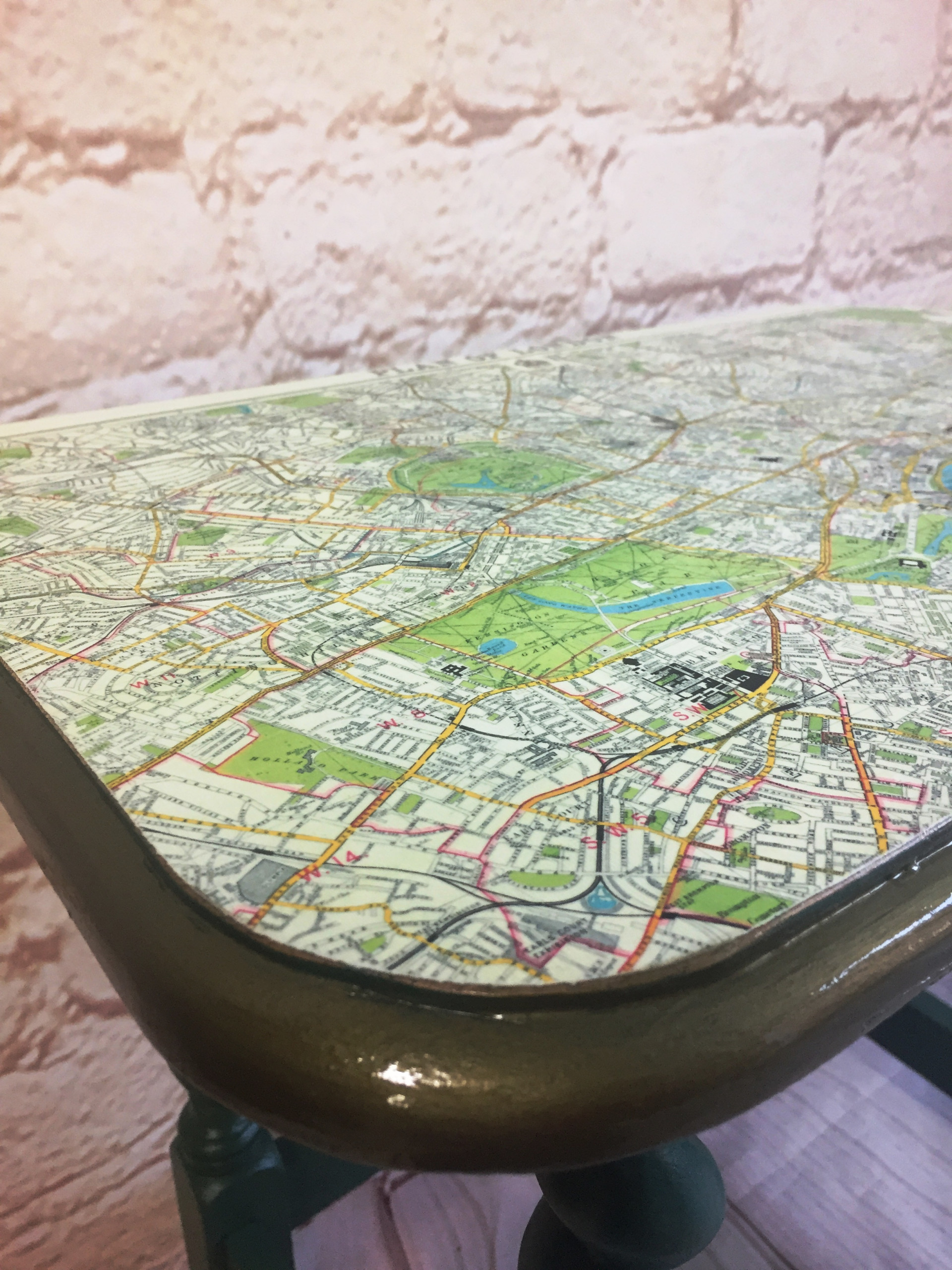 Map Decoupage Tables