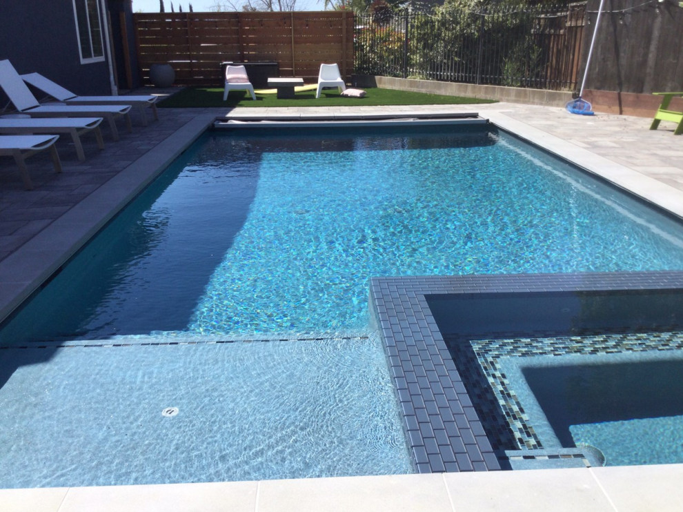 Dove Grey Pool Coping - Royal Pools - Pools - San Francisco - von ...
