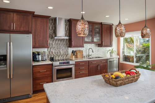 Silestone Pulsar Quartz Countertop | Cabinets & Backsplash