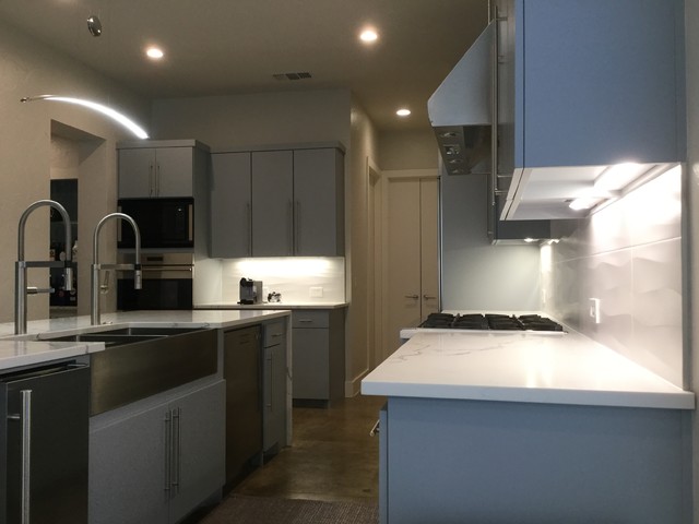 The Good Doctor's Kitchen Remodel - Contemporary - Kitchen - Dallas ...