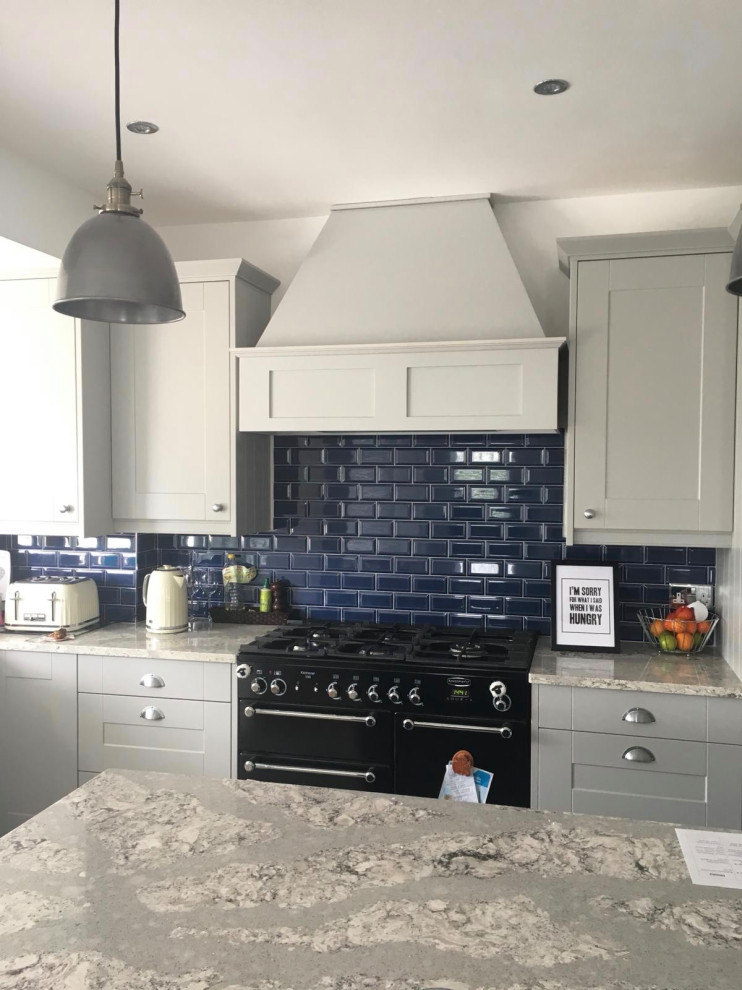 Traditional Shaker Cooker Hood with Canopy & Recirculating Extractor ...