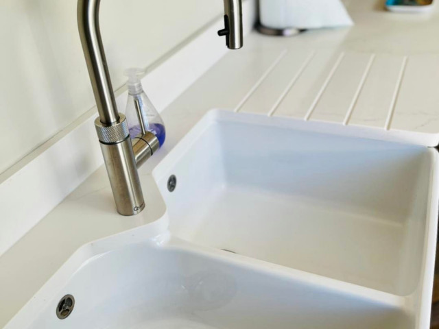 Quooker hot water tap with Belfast double sink - Traditional - Kitchen ...