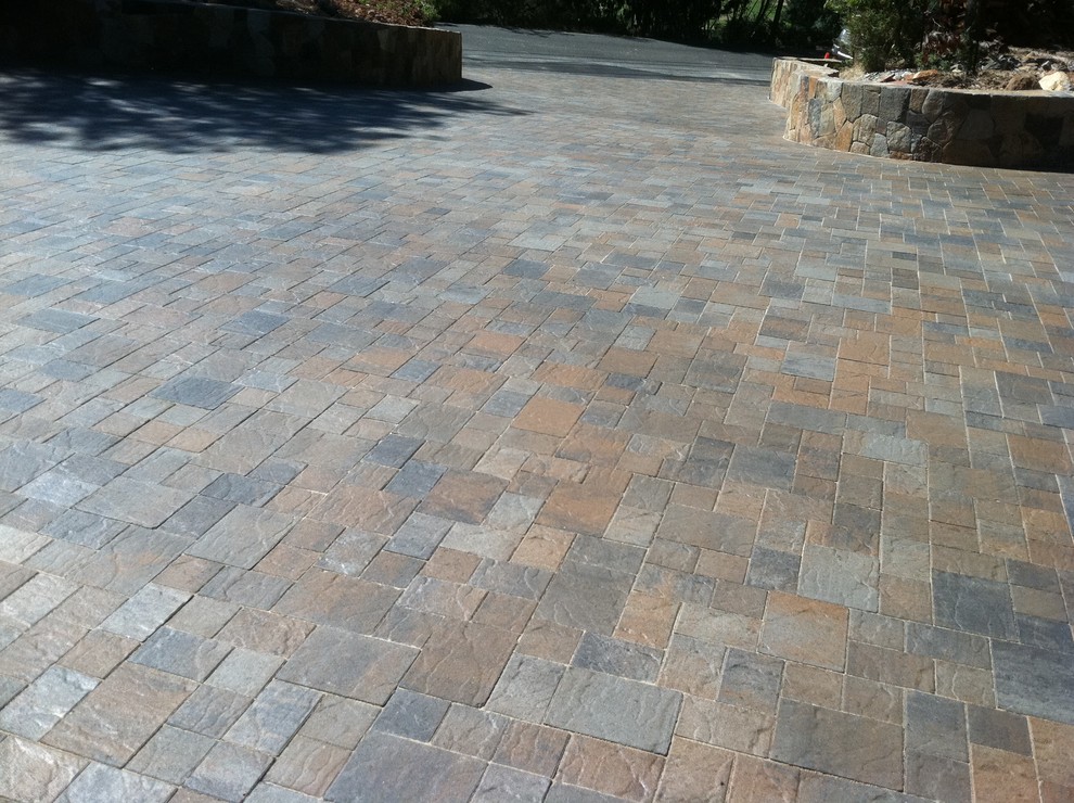 Basalite Artisan Slate Driveway Pavers with Real Napa Field Stone Walls ...