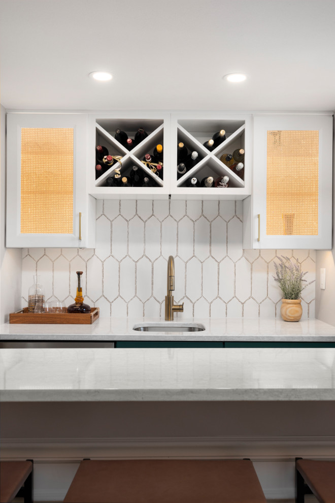 Sherwood Green Kitchen, Bar, and Laundry Room - Home Bar - St Louis ...