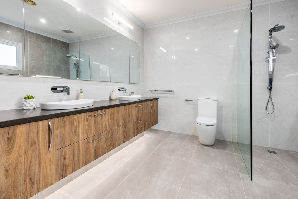 Spectacular Blend of Warmth in this Modern Main Bathroom Renovation ...