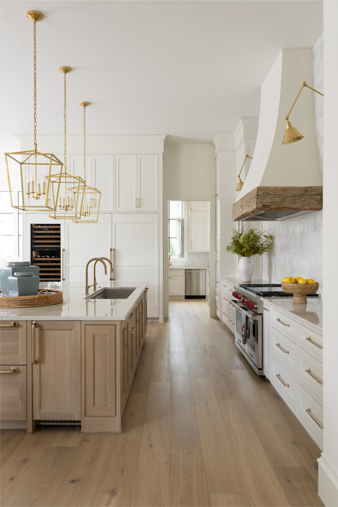 Post & Paddock - Transitional - Kitchen - Dallas - by Le Belle Maison ...