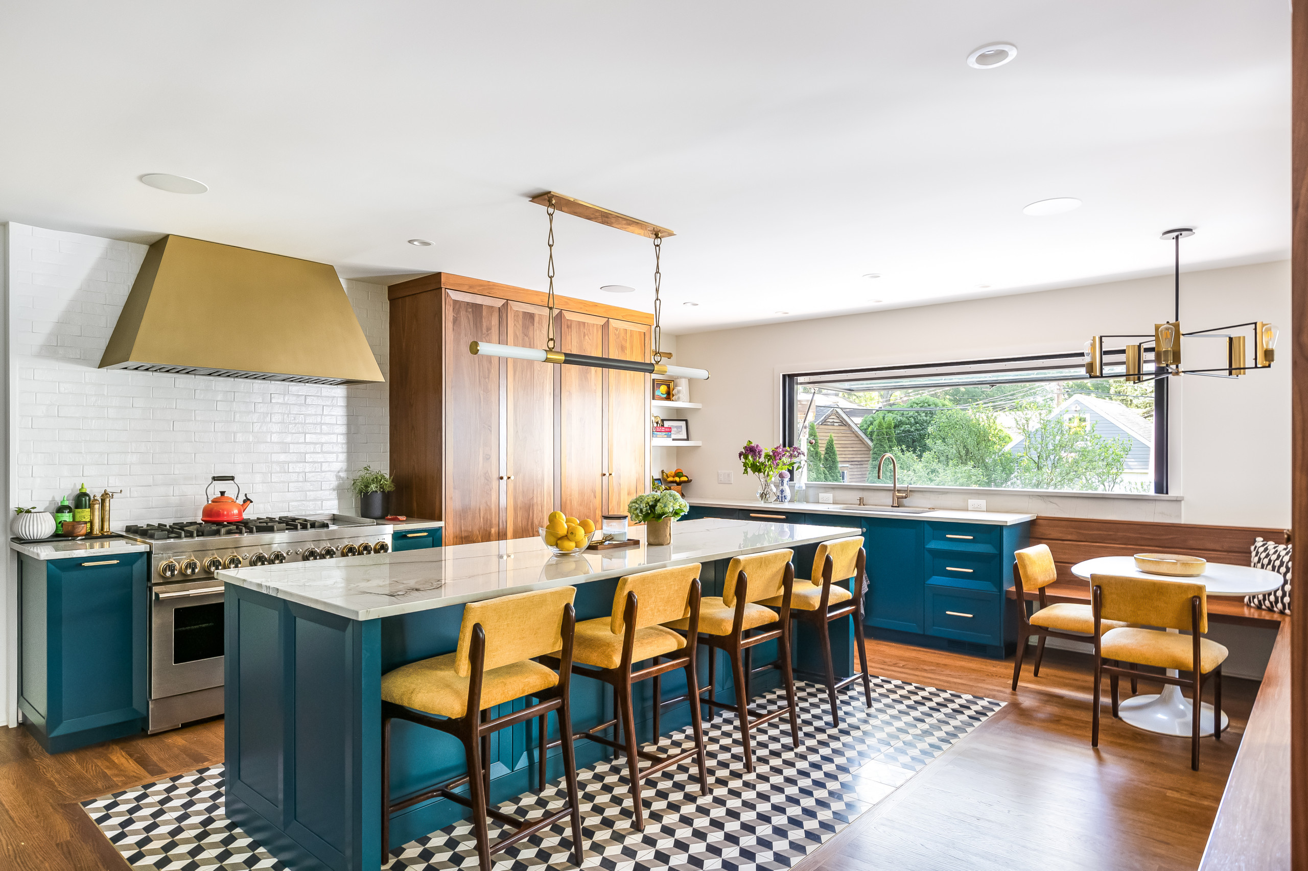 Mixing Kitchen