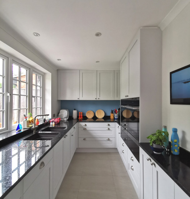 Transitional Kitchen - Transitional - Kitchen - Hertfordshire | Houzz
