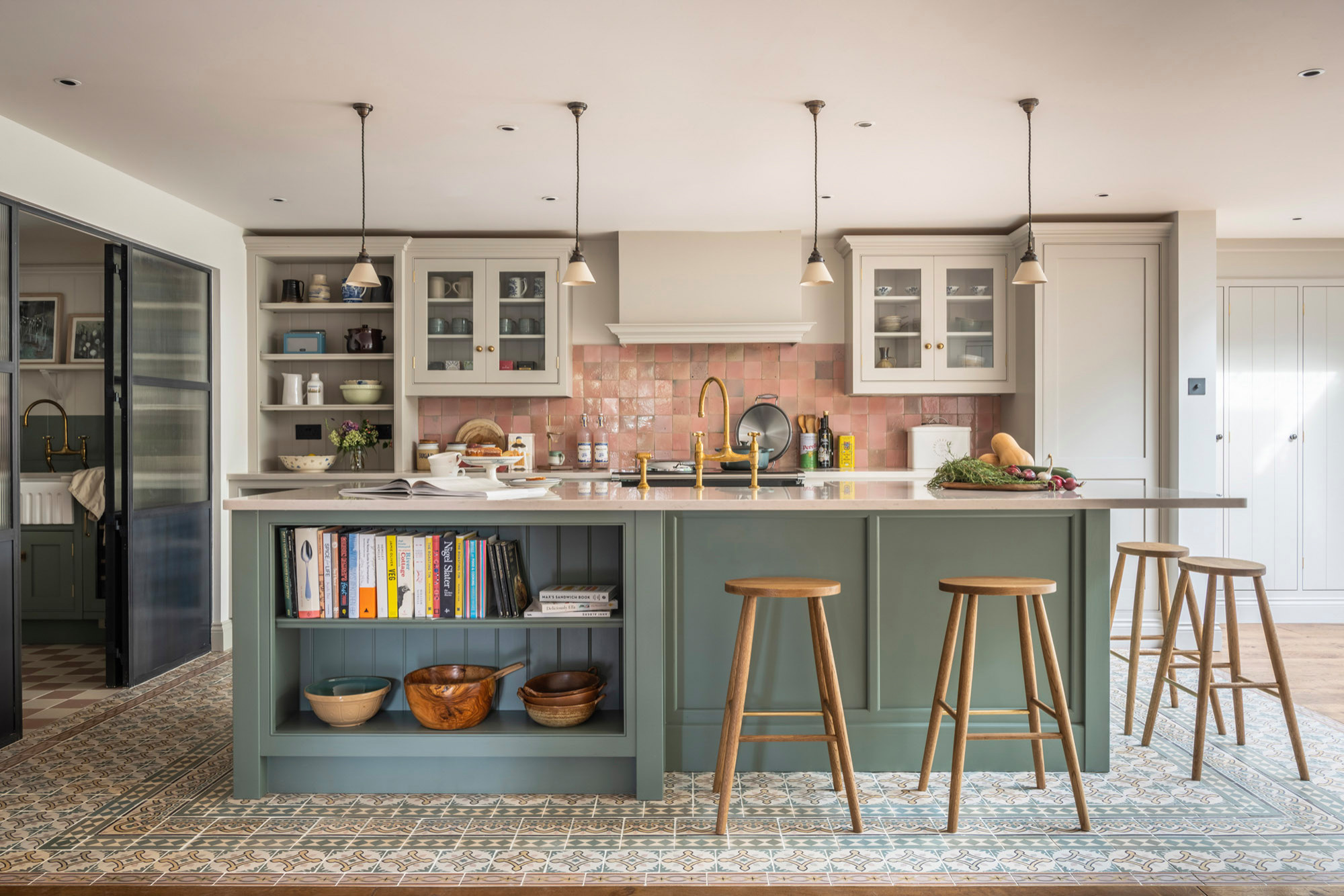 Large Family Kitchen Design