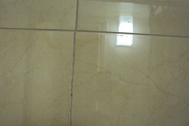 Jagged edges on grouted tile | Houzz Forum