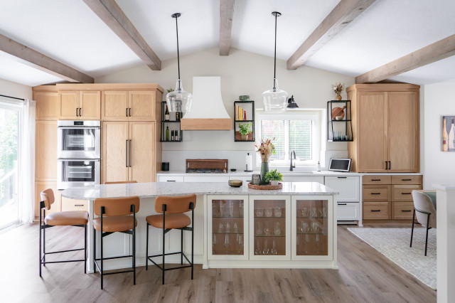 Kitchen of the Week: Open, Airy and Made for Entertaining