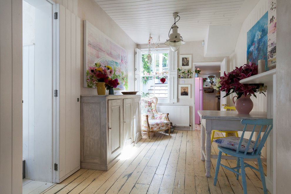 Artists House Lewes - Shabby-Chic Style - London - by Chris Snook ...