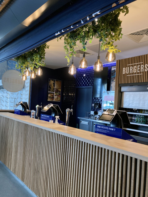 Paris - Accor Hôtel Arena | Comptoirs de restauration - Modern - Home ...