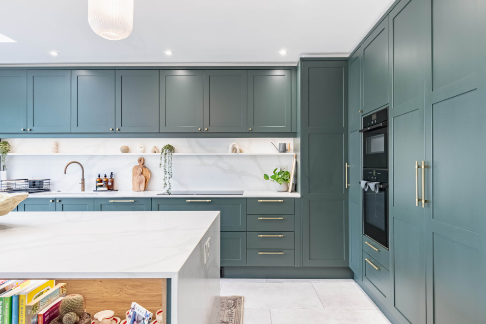 Deep Forest Green Shaker Kitchen - Traditional - Kitchen - London - by ...