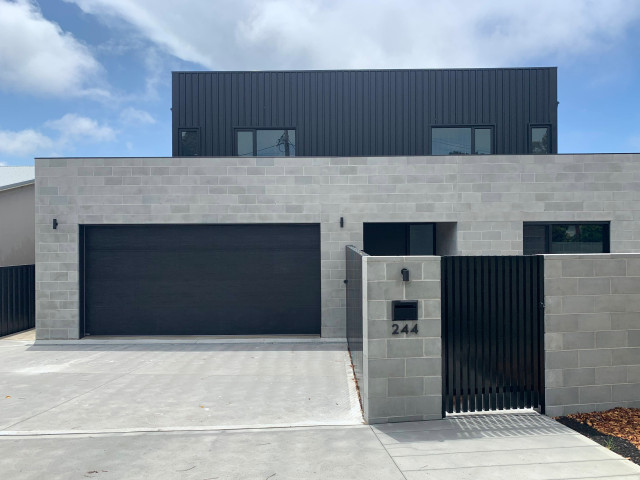 Gliderol Madison Woodgrain in Night Sky - Contemporary - Garage ...