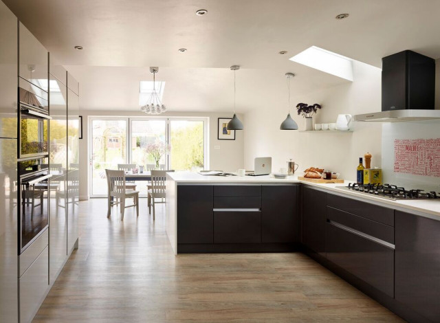 Modern family kitchen - Modern - Kitchen - Cambridgeshire - by Kitchen ...