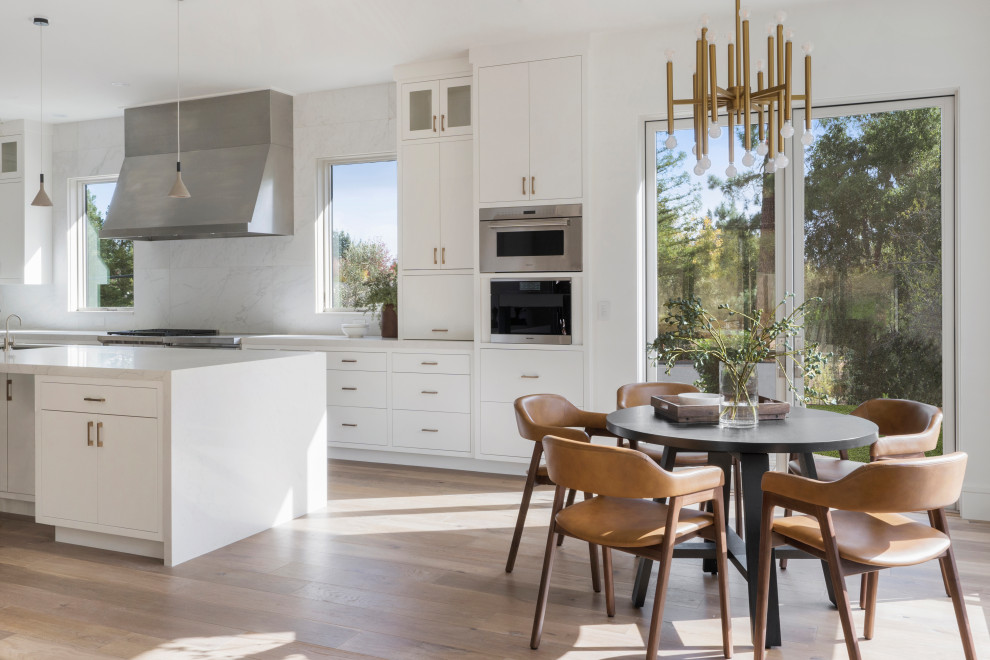 Los Altos Hills Fusion - Kitchen - San Francisco - by Sarahliz Lawson ...