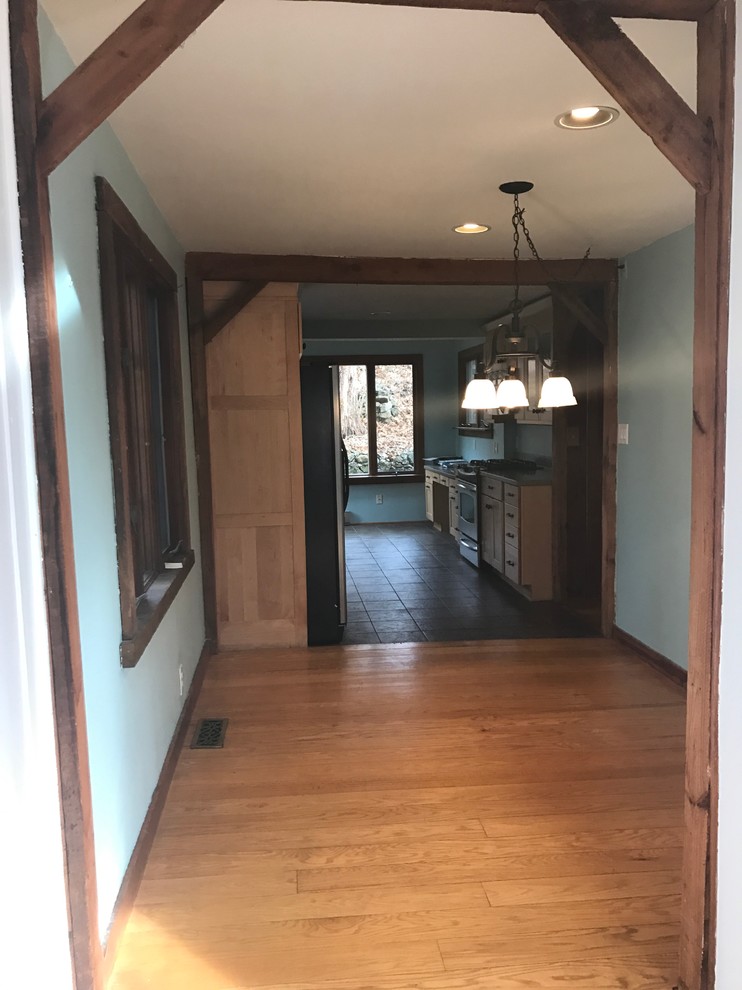 Red farmhouse paint color ideas!! Help!!!